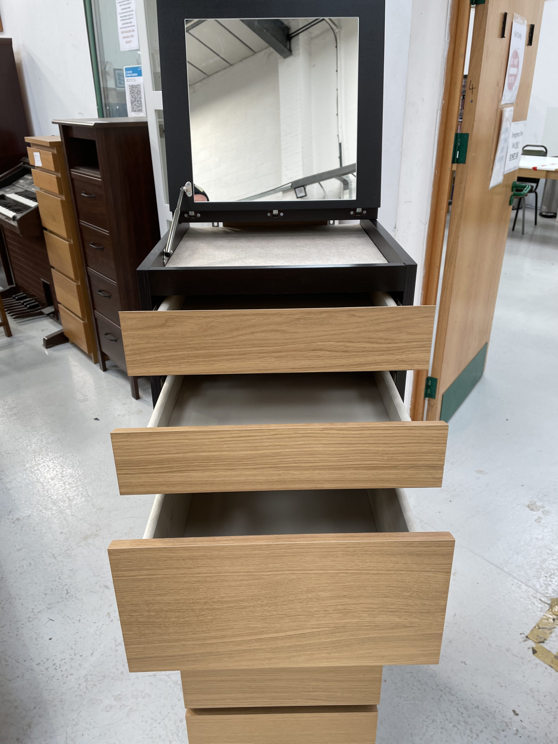 NEW 6 DRAWER CHEST OF DRAWERS WITH INTEGRAL MIRROR - The Newbury ...